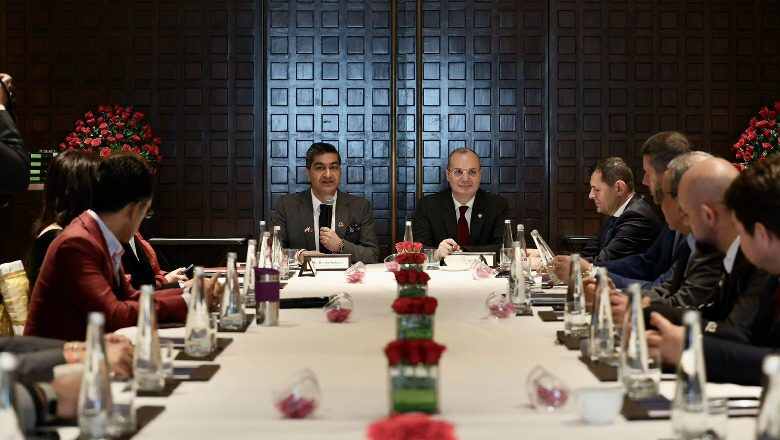 Indi/ Hasani takim me sipërmarrës indianë dhe shqiptarë: Potencial i ... Indi/ Hasani takim me sipërmarrës indianë dhe shqiptarë: Potencial i ...