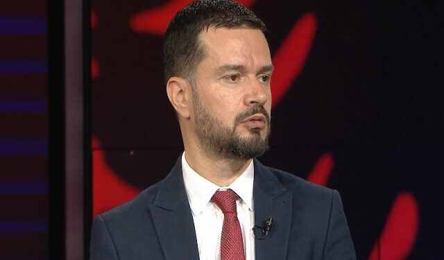 Parashikimi i Arian Currit: Meta arrestohet sot pas Konventës, rrugës ...