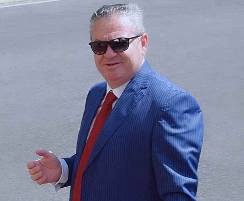 “Po ke këllqe merru me këta zogj ku*ve” - Myslim Murrizi “shpërthen ...
