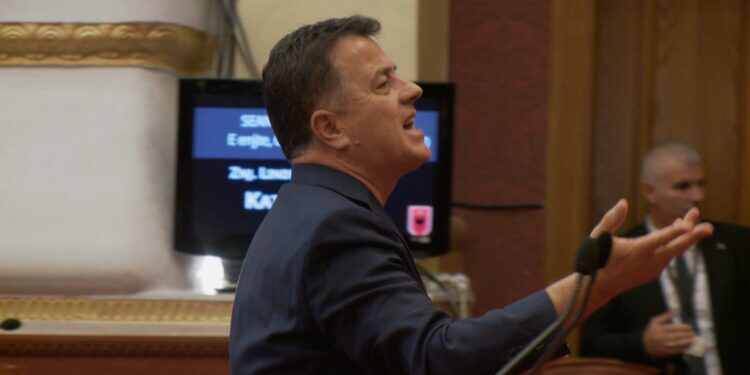 “Turp të të vijë, je dhe burrë malësor”. Si e përjashtoi Nikolla nga ...