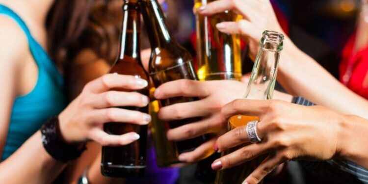 Vdekjet nga alkooli i falsifikuar arrijnë në 70 në Stamboll - Gazeta ...