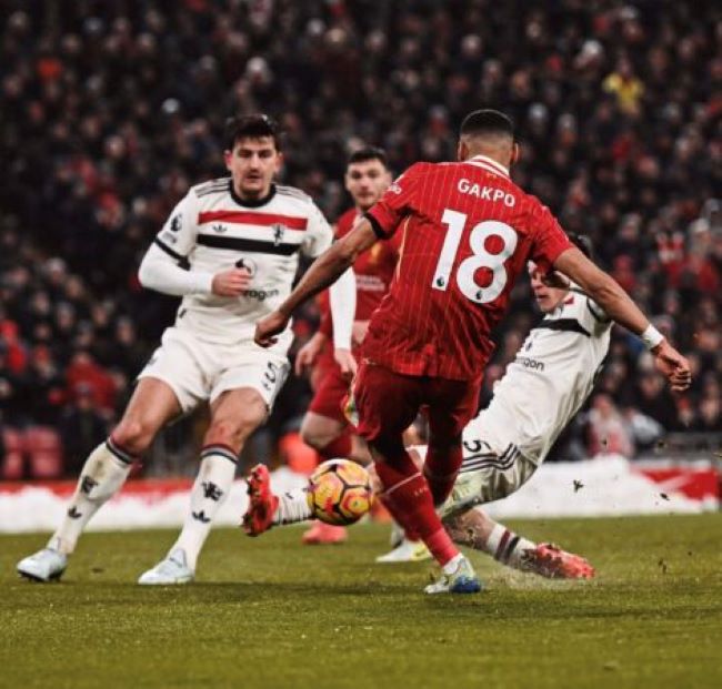 Gola dhe spektakël, “Djalli” ndal Liverpool, United “kockë e fortë ...