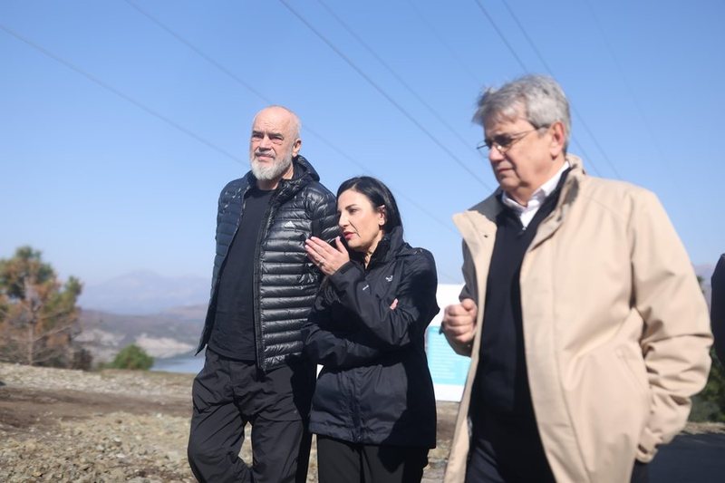 “Meritoni një lapidar si Clinton në Kosovë” - Rama: Do ta lë me shkrim ...