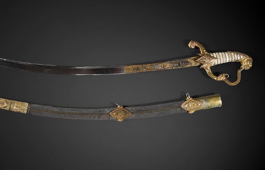 Shpata e Napoleonit shitet për 4.7 milionë euro në ankand - Gazeta Bulevard