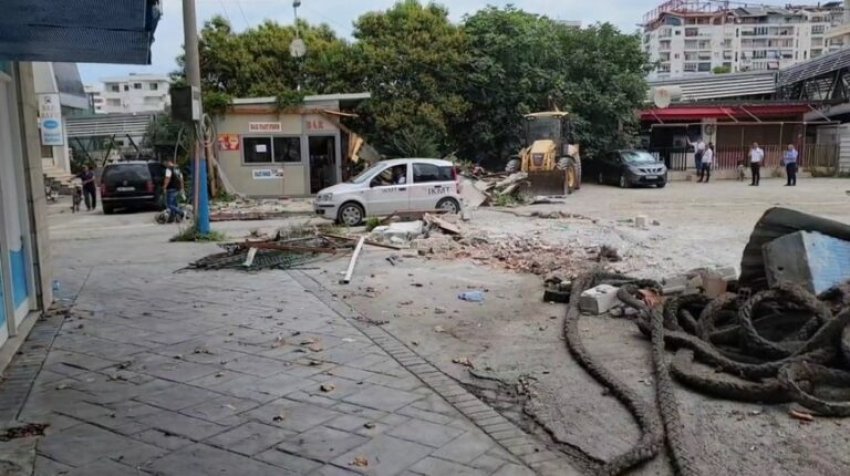 IKMT aksion në Durrës! Prishen strukturat pa leje, lirohen hapësirat ...