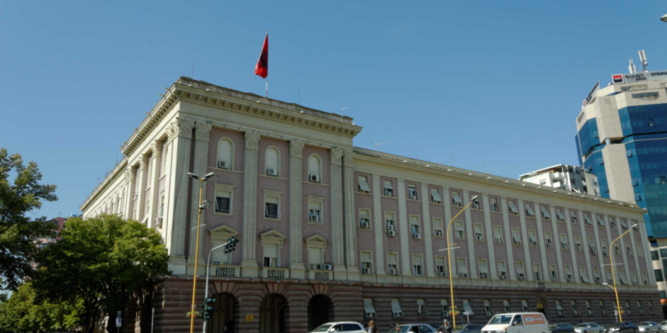 Shqipëria qëndron te dy gjinitë, miratohen në komision ndryshimet e ...