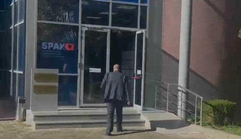 Ish-drejtori i Burgjeve, Agim Ismaili paraqitet në SPAK - Gazeta Bulevard